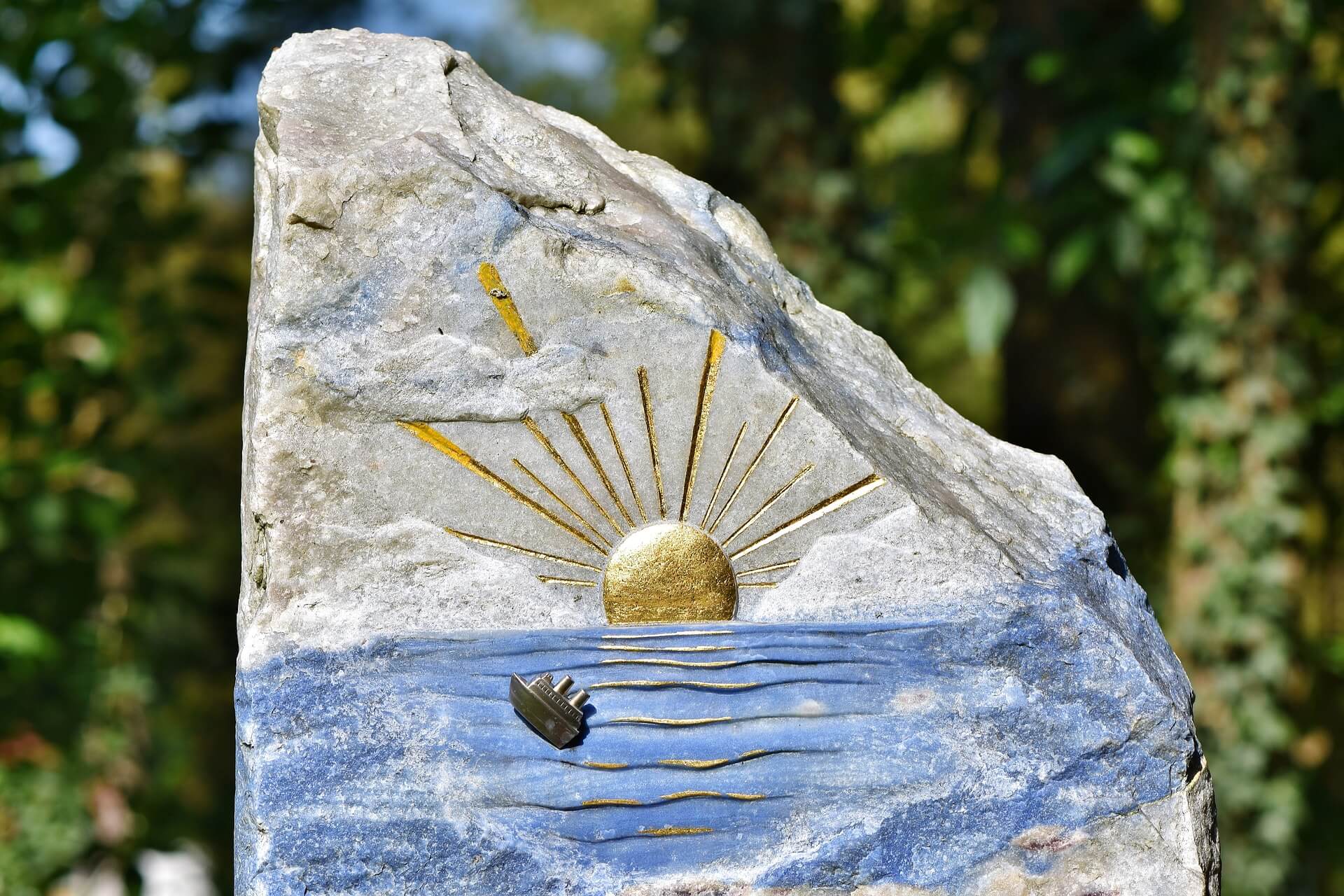 Headstone Maker in Matthews County | Virginia Headstones